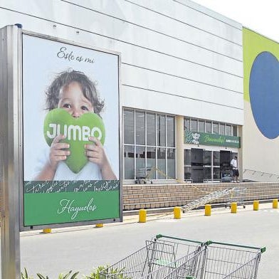 Poco a poco aterriza el primer Jumbo