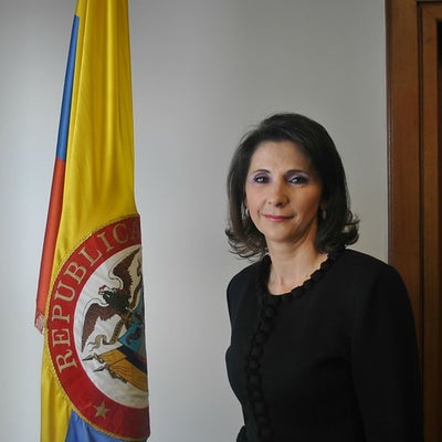 Laura Marulanda nueva auditora general de La República | AsuntosLegales.co