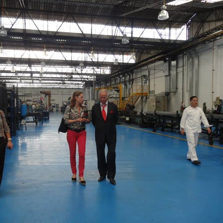 Alberto Losada deja presidencia de Fanalca, tras 40 años al frente de ...