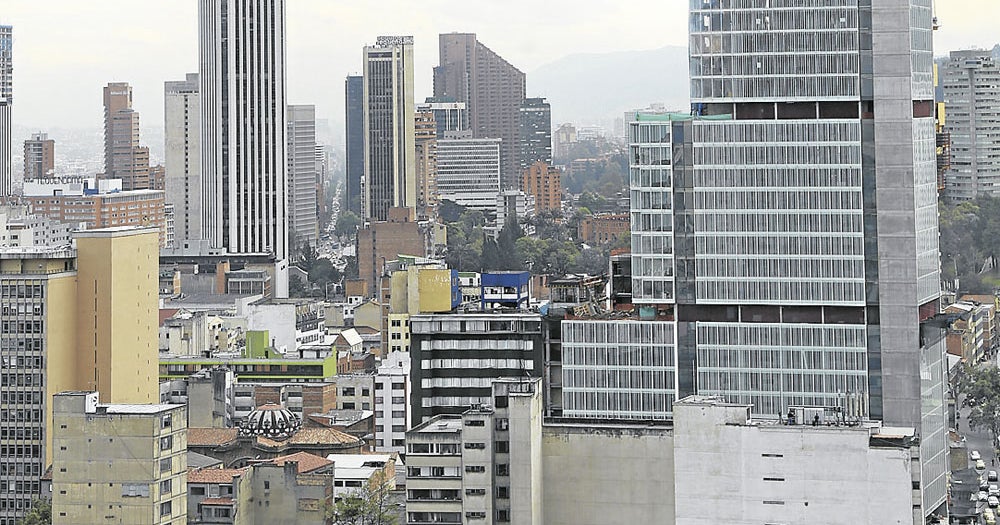 BD Bacatá llegó al piso 67 y le puso placa al edificio más alto de Colombia