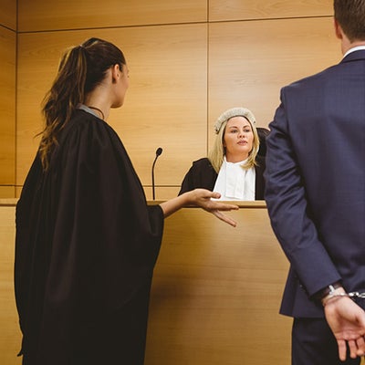 La polémica figura del acusador privado | AsuntosLegales.co