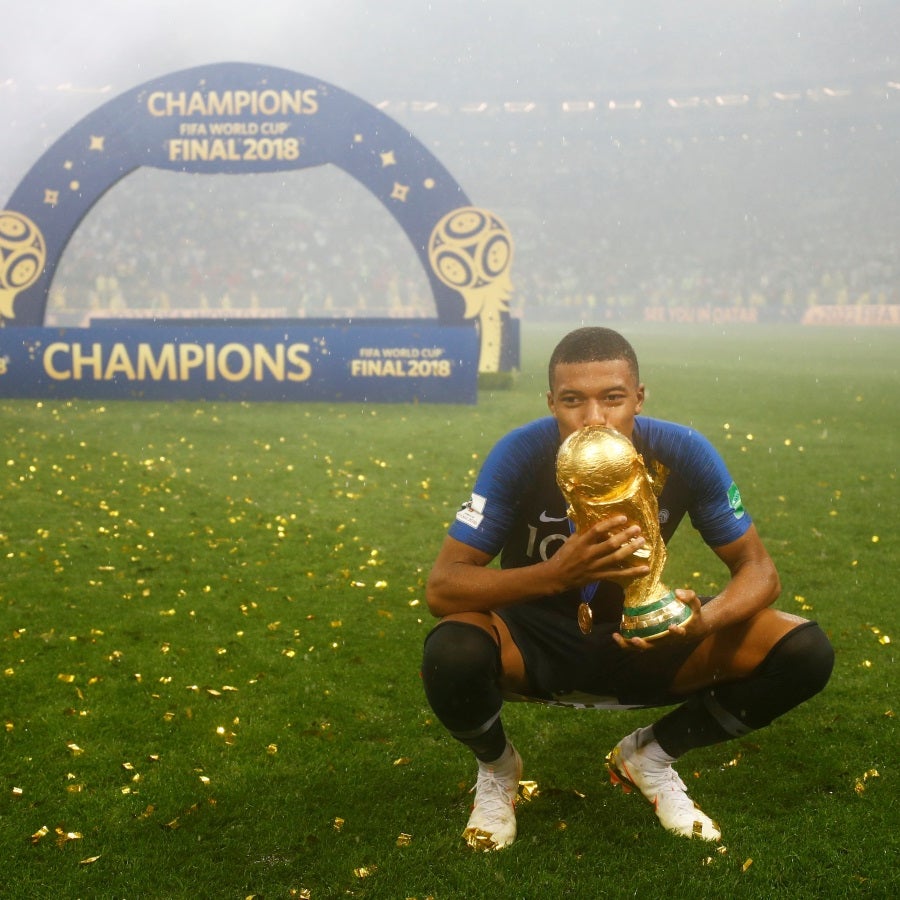 Con tan solo 19 años de edad, Kylian Mbappé es la nueva joya del fútbol ...