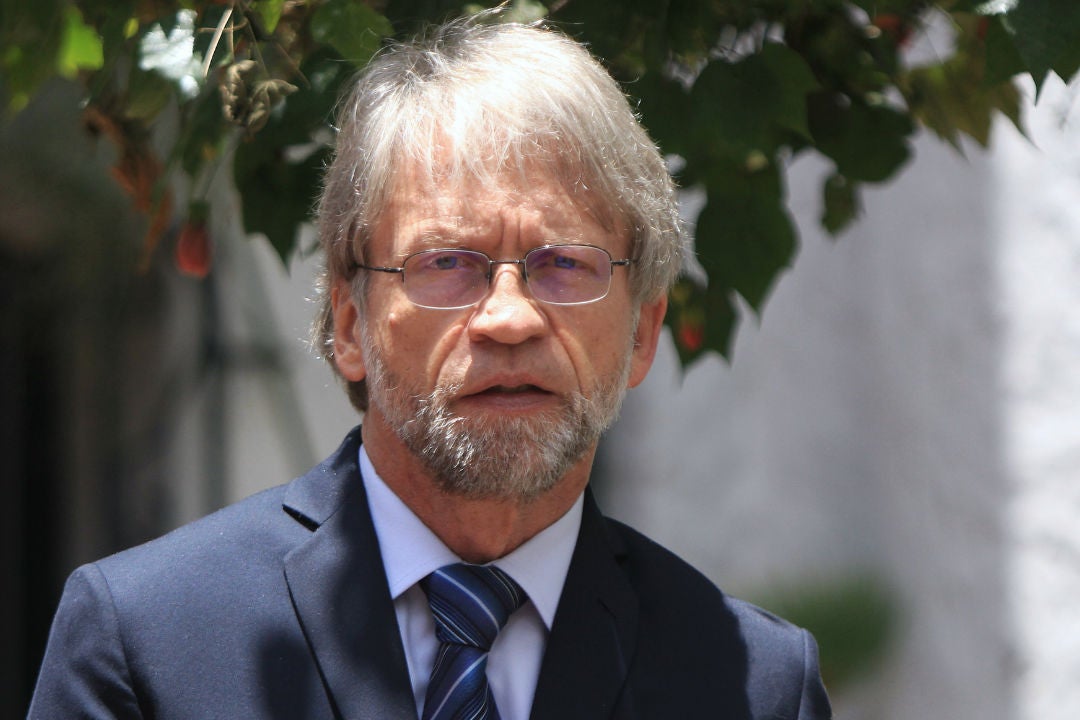 Aunque aún puede aspirar a cargos de elección popular, Mockus debe ...