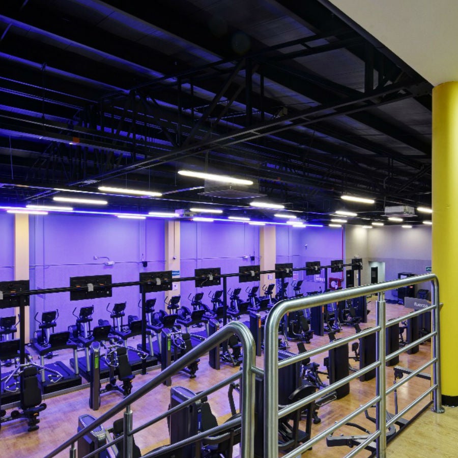 La cadena Smart Fit avanzó en su plan de expansión y abrió su sede ...