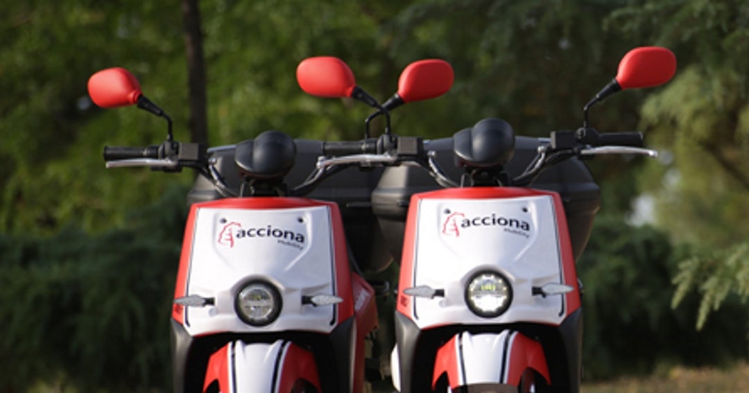 Acciona irrumpe en el negocio de movilidad en Madrid con 1.200 motos