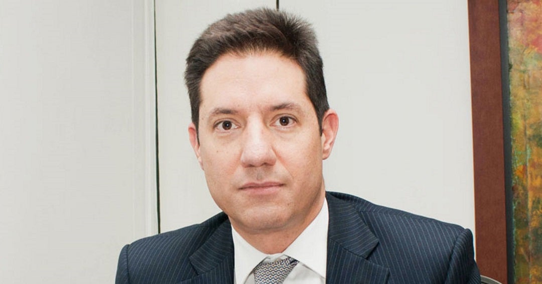 El abogado César Prado Villegas es el nuevo presidente del Banco de ...