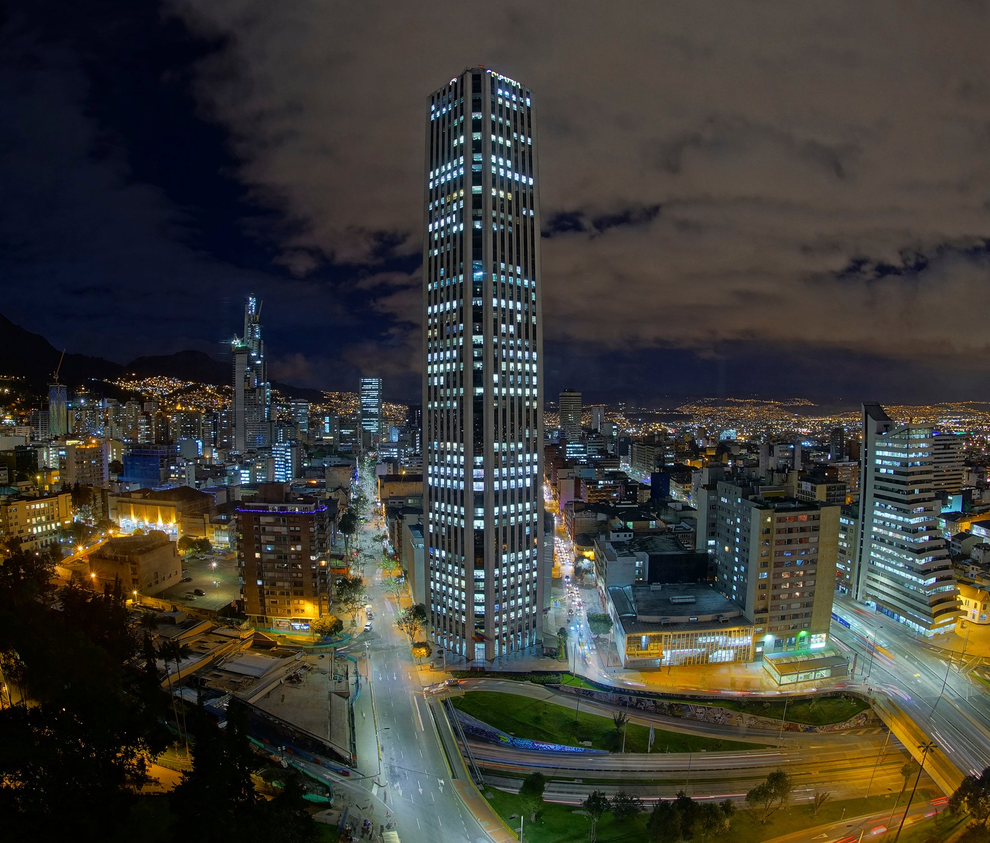 Cuatro décadas de la torre Colpatria