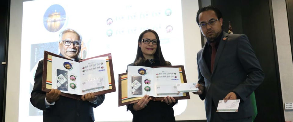 Presentación de la nueva estampilla de India