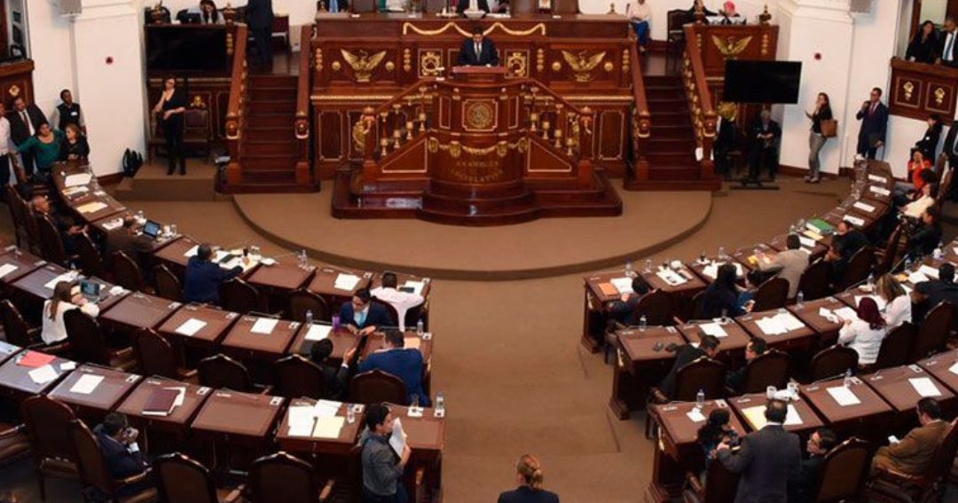 Congreso mexicano aprueba reforma sobre destitución presidencial