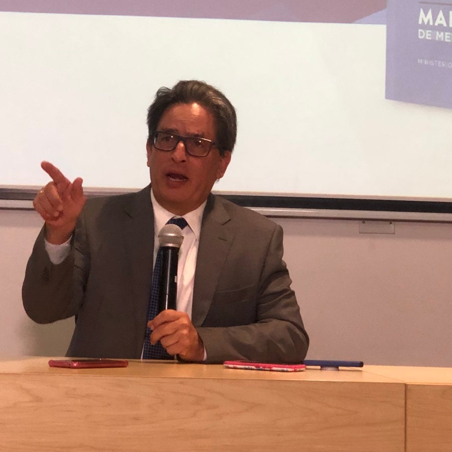 "Esta economía tiene el potencial de crecer a 4% anual", Alberto ...