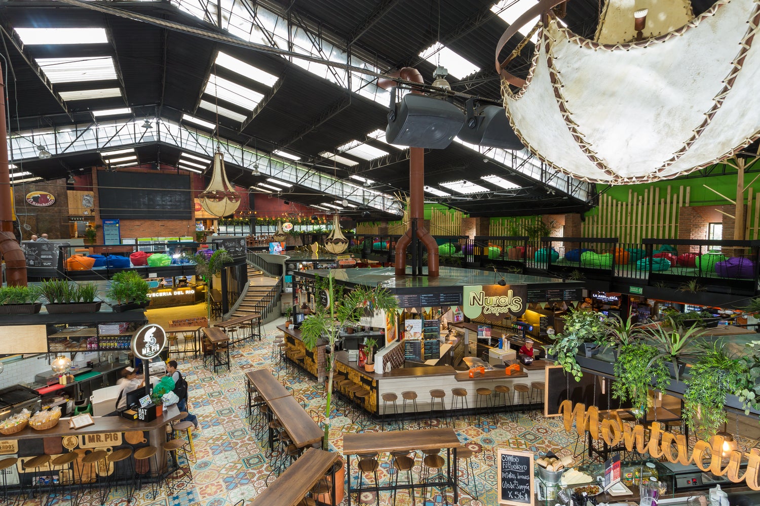 Los cinco 'food courts' que tienen restaurantes tipo premium en el país
