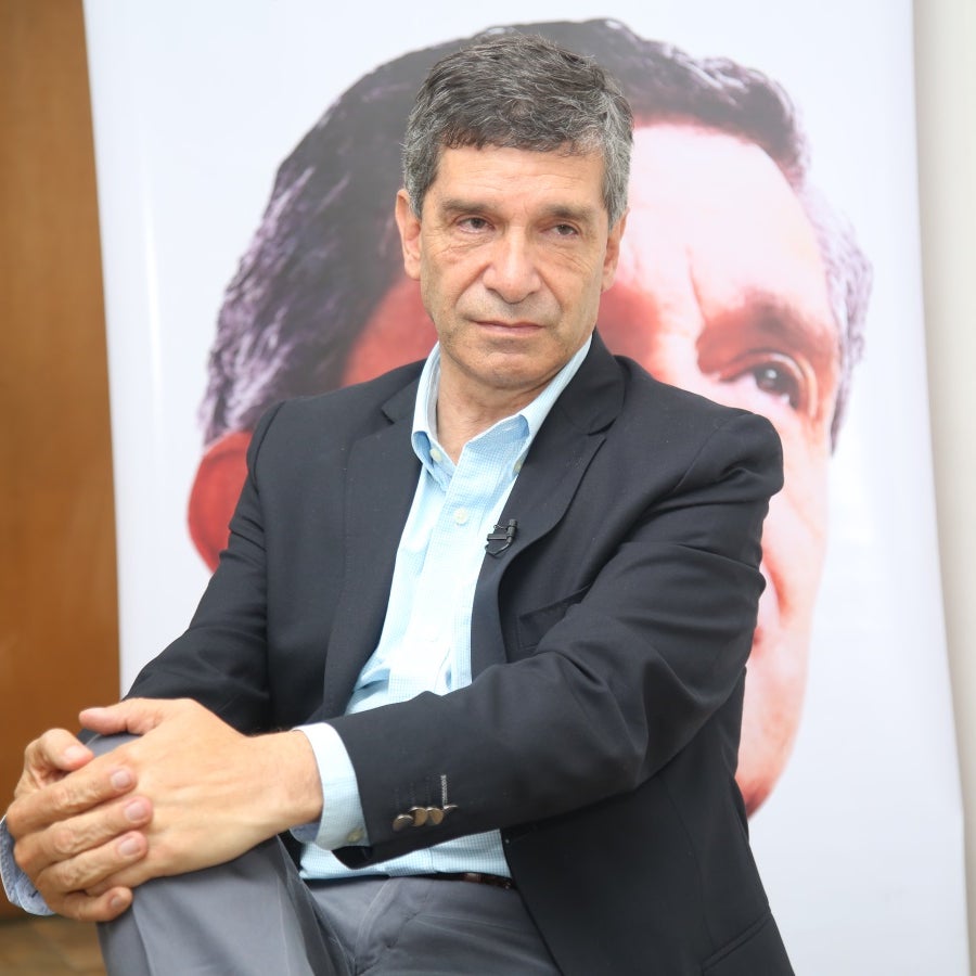 Rafael Pardo presentará hoy su libro "La Guerra sin fin" en el Gimnasio ...