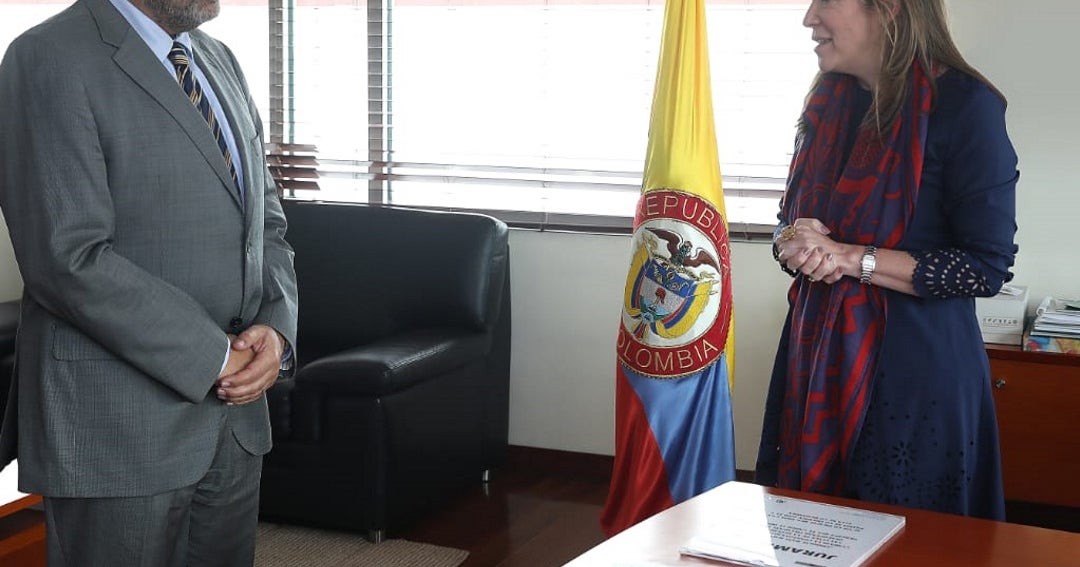 Armando Zamora se posesionó como presidente de la Agencia Nacional de ...