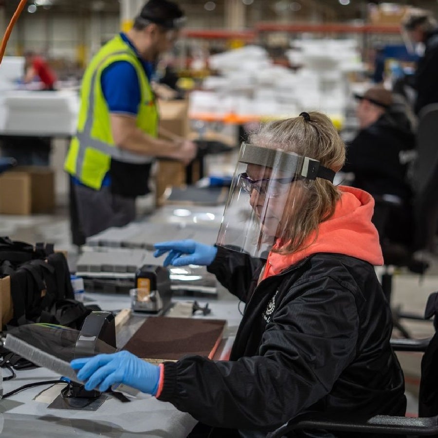 La economía de Estados Unidos se contrajo a un ritmo de 4,8% en el ...