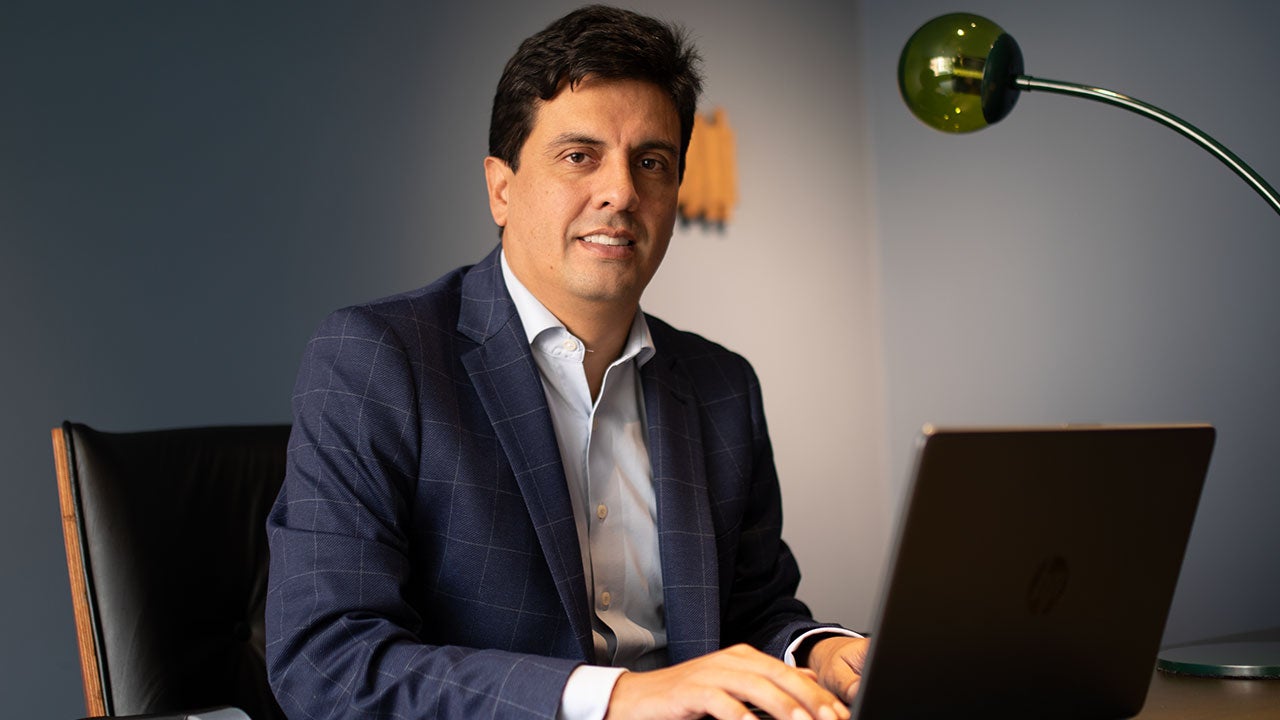 Jaime Moya Suárez, Análisis legal, judicial y el impacto de las leyes ...