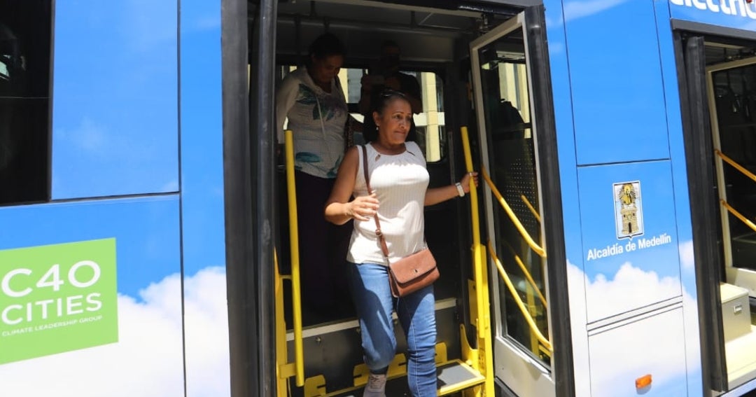 Alianza Zebra - C40 presentará expansión de flota de buses eléctricos ...