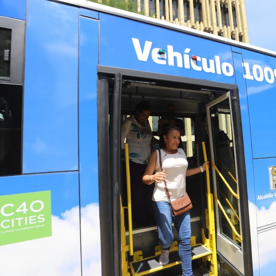 Alianza Zebra - C40 presentará expansión de flota de buses eléctricos ...