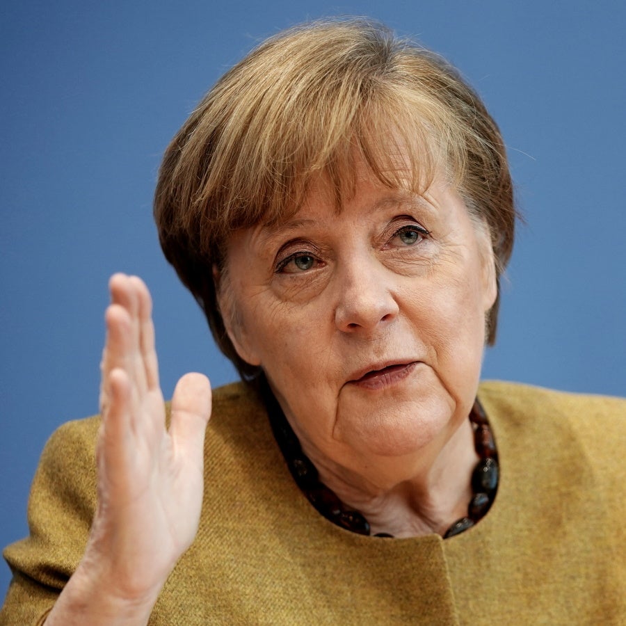 Merkel insta a los alemanes a dejar de quejarse por lenta distribución ...