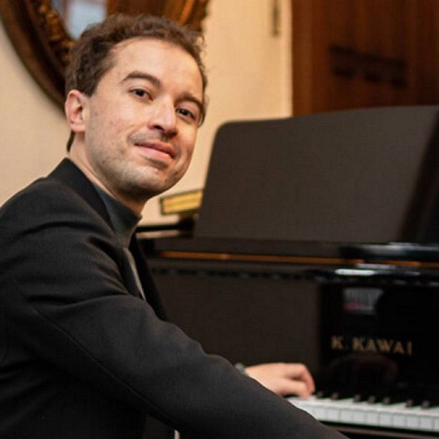 Mauricio Arias, pianista clásico colombiano regresa al Teatro Mayor ...