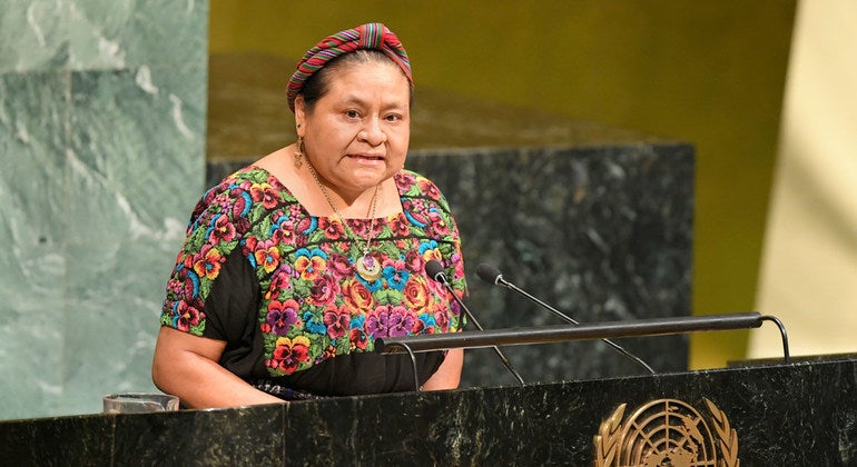Juanes habló con Rigoberta Menchú sobre la construcción de paz desde ...