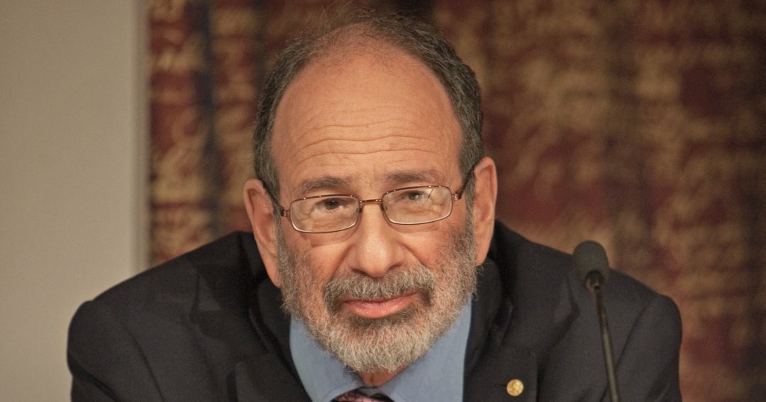 "Migración será uno de los problemas más grandes del market design ...