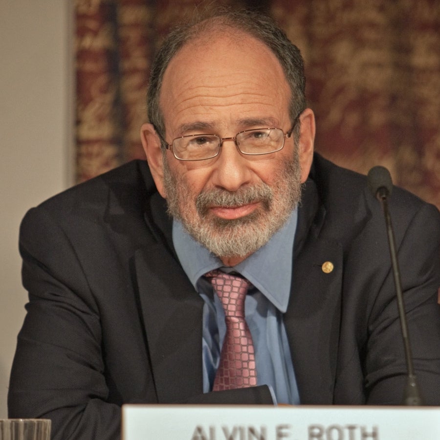 "Migración será uno de los problemas más grandes del market design ...