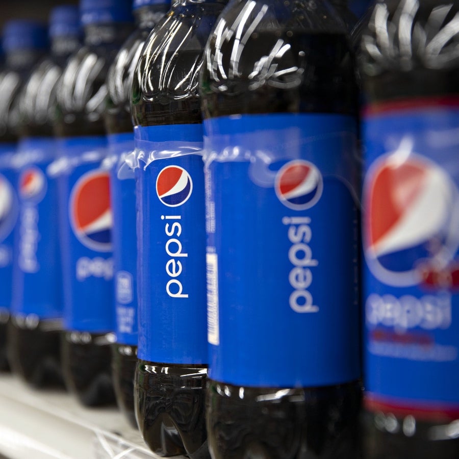 PepsiCo pagará US$550 millones por 8,5% del fabricante de bebidas ...