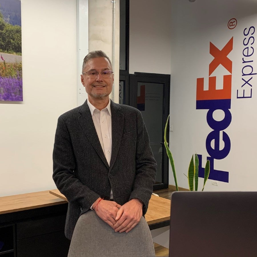 FedEx expone sus herramientas para conectar las empresas pequeñas con ...