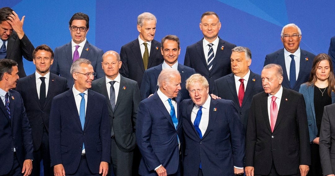 Una postal para la historia en la reunión de la Otan