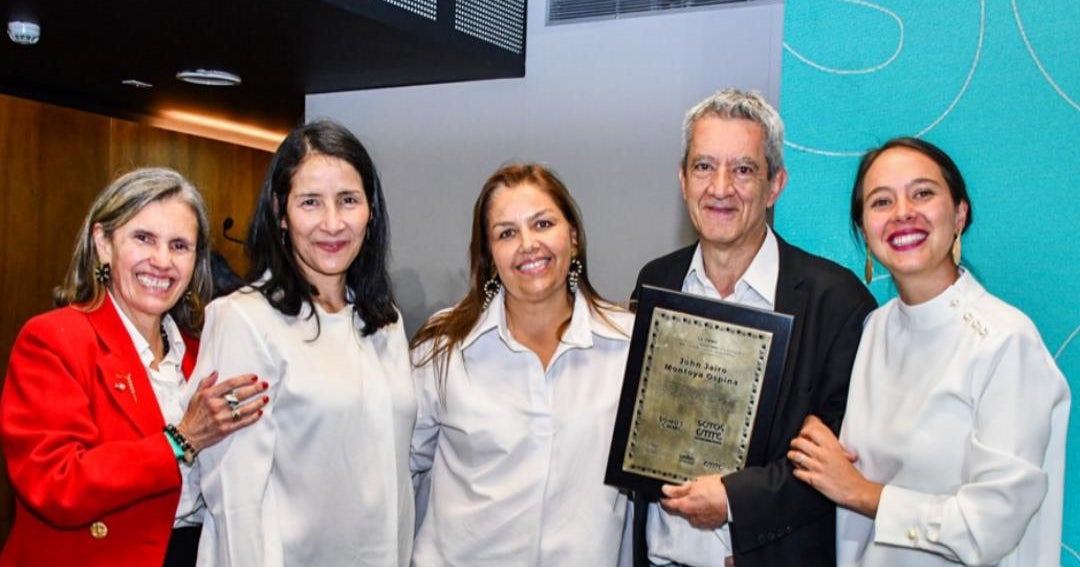 La entrega de los premios de la Corporación Mundial de la Mujer ...