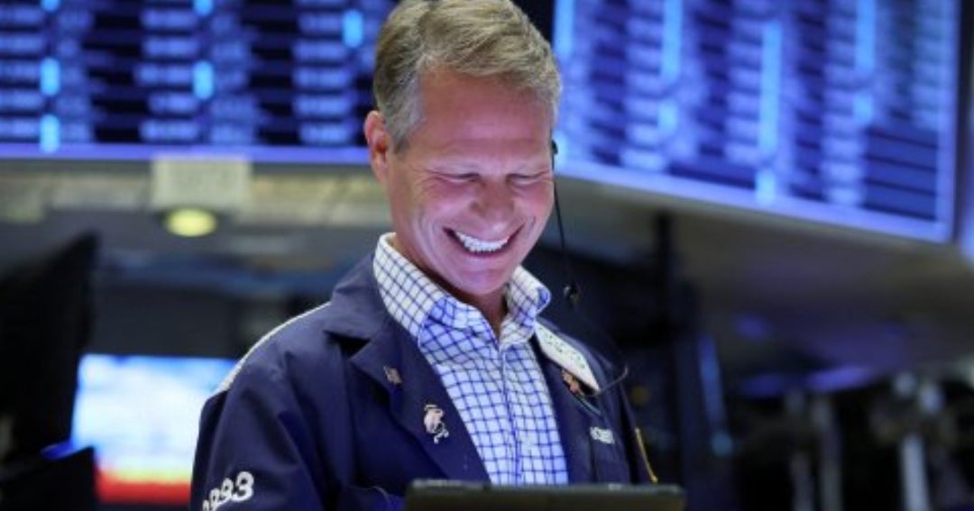 Wall Street acelera avance y el Nasdaq sube 3,2%, en caso de giro inesperado de la Fed