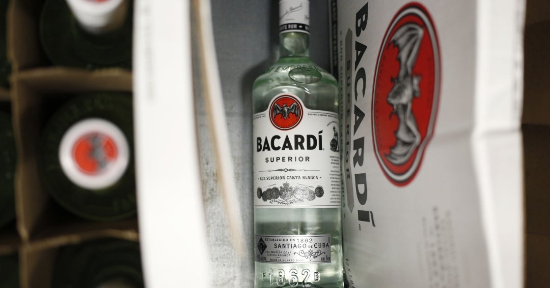 Bacardí frenó Ron Pirata Sabor Latino ante la SIC por similitudes ...