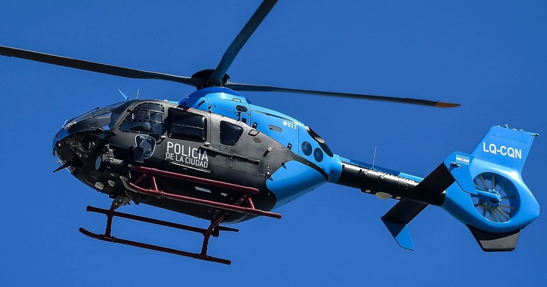 Messi es evacuado en helicóptero después de que una multitud abarrotara ...