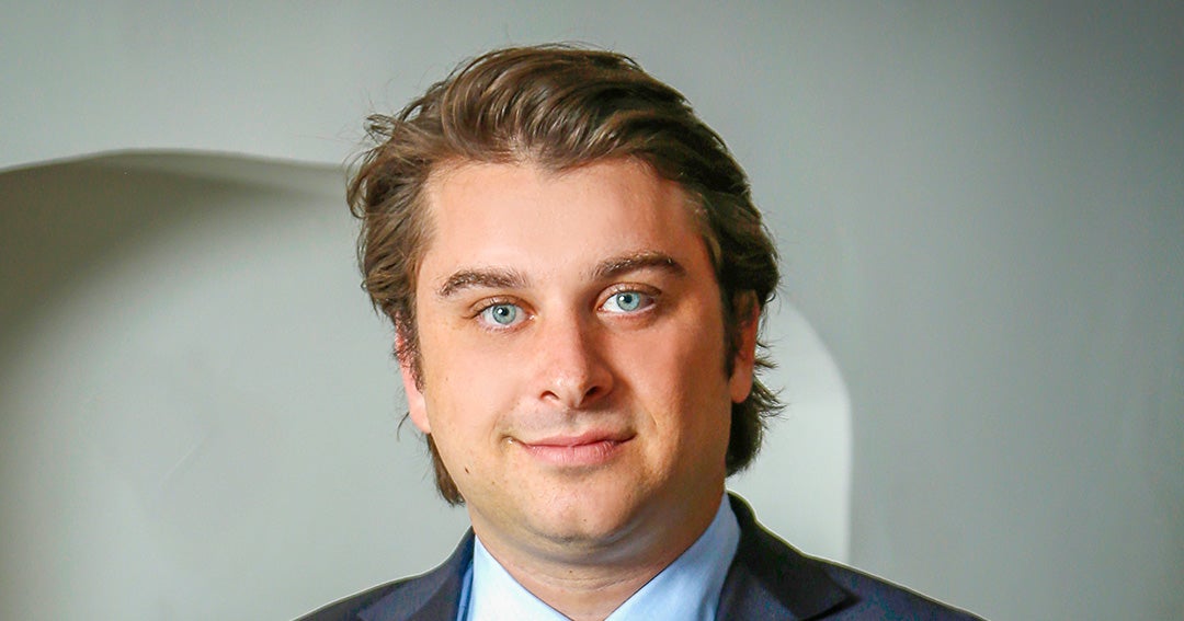 "Poner agenda y manejar la opinión es arcaico. Estamos al servicio de ...