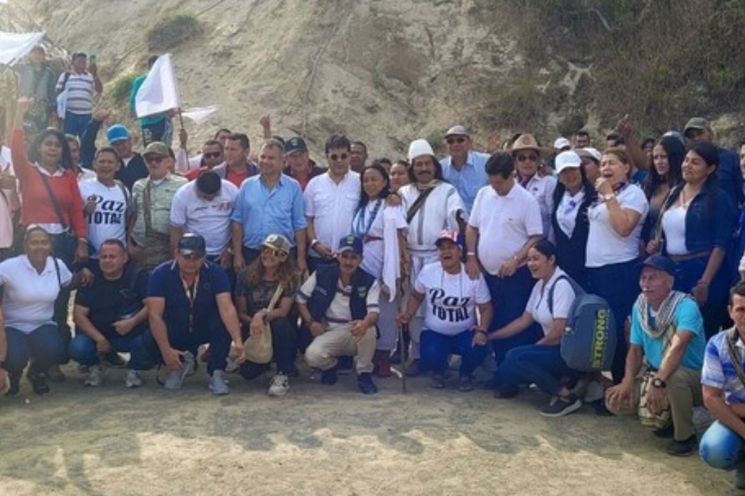 Gobierno comenzó acercamientos directos con las autodefensas de la ...