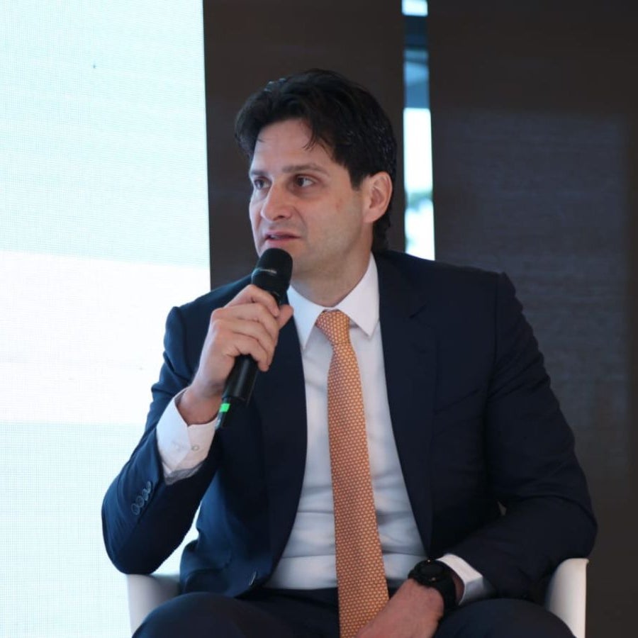 "Prevemos sumarle 1.000 megas solares a la matriz de Isagen en el mediano plazo"