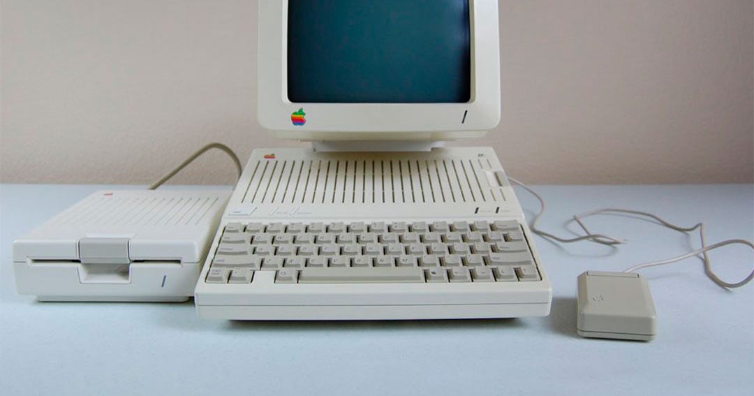 Los 39 años del primer computador portátil de Apple