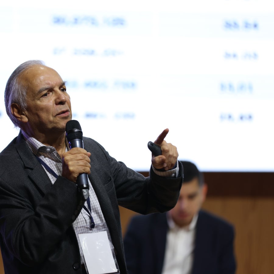 "Reconozco la labor de Ocampo y mantendré la estabilidad económica"