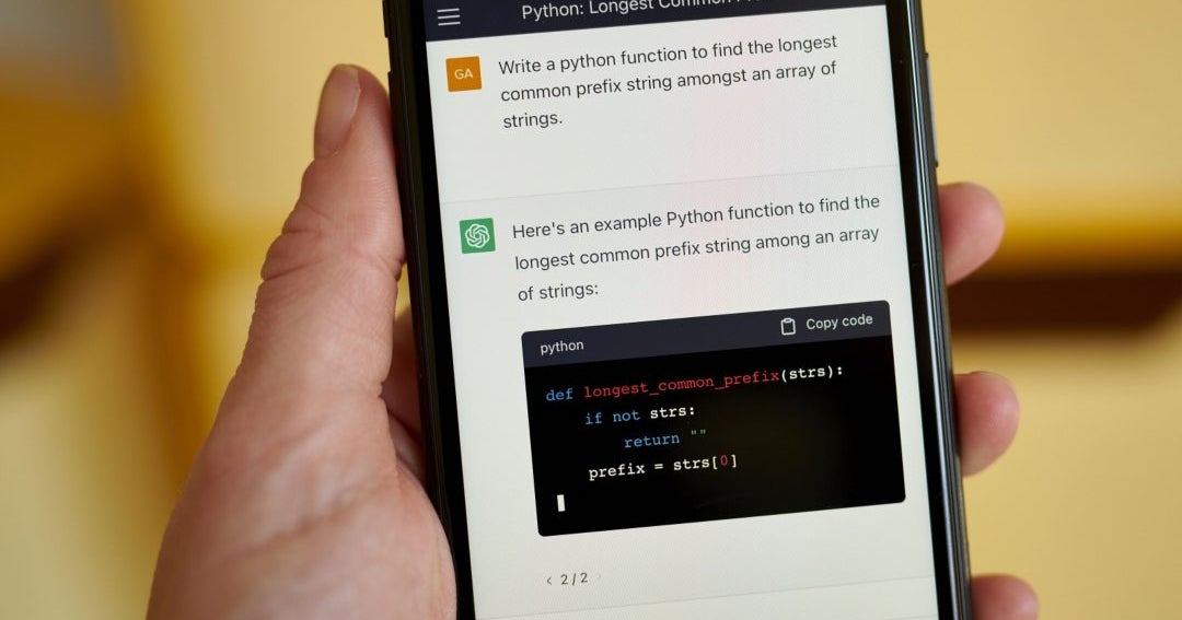 OpenAI traslada ChatGPT a los teléfonos inteligentes Apple y Android ...