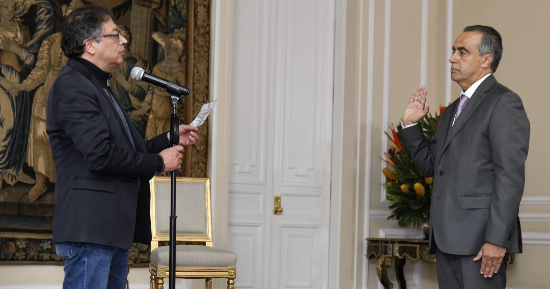 Carlos Roberto Solórzano se posesionó como nuevo magistrado de la Corte ...