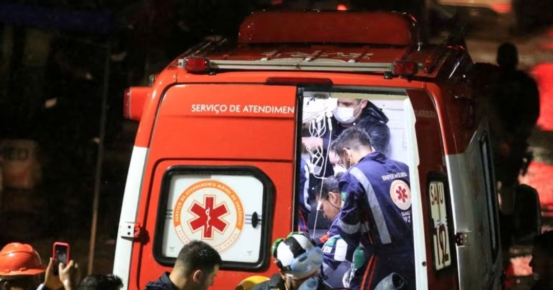 Derrumbe de un edificio residencial en Brasil deja 14 muertos y varios desaparecidos