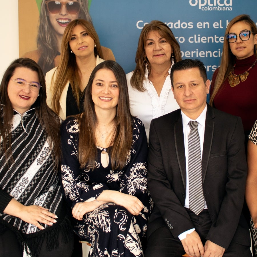 Óptica Colombia celebró sus 98 años de servicios oftalmológicos en todo ...