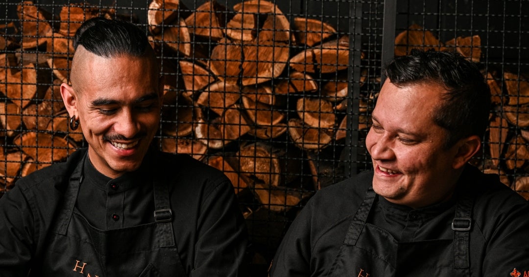 Humo Negro, dos años de platos que experimentan y barra de investiga