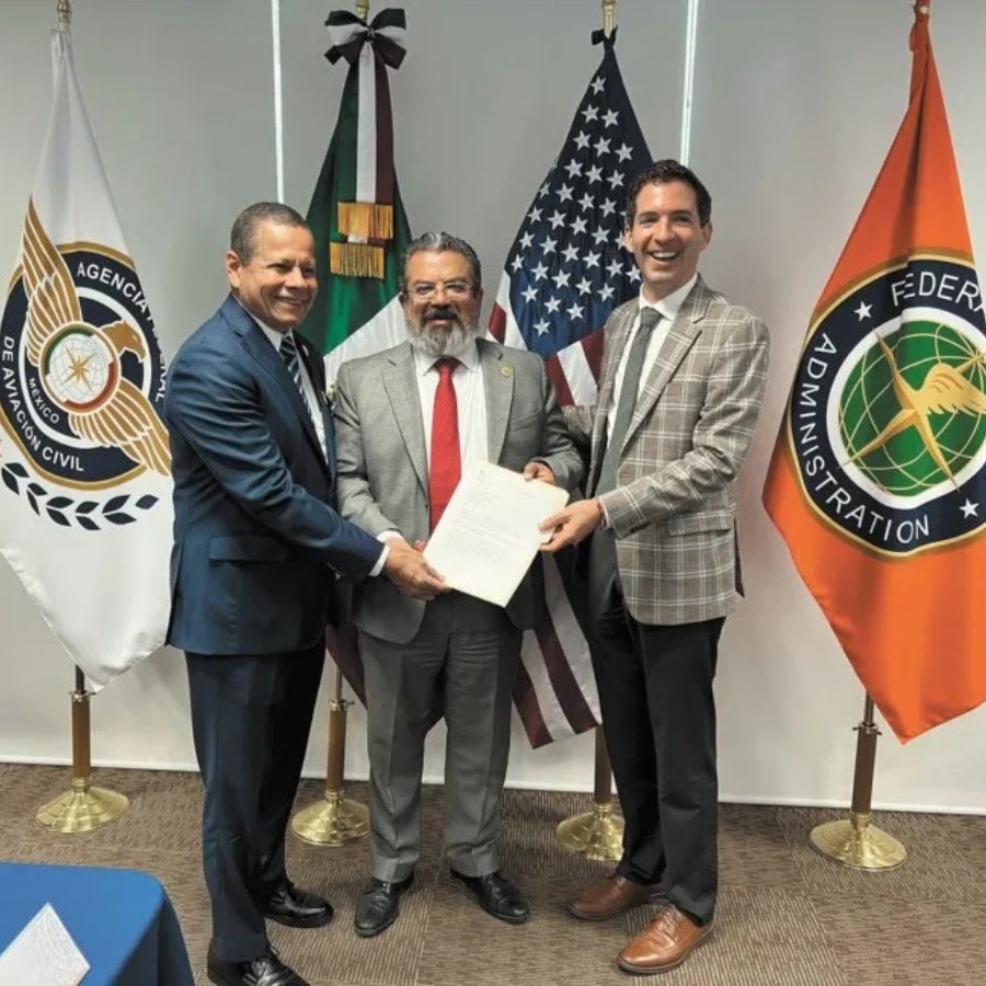 Las aerolíneas mexicanas vuelven a tener cielos despejados en EE.UU ...