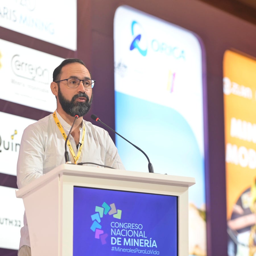 MinMinas, Andrés Camacho, responde a los exministros que alertan crisis ...