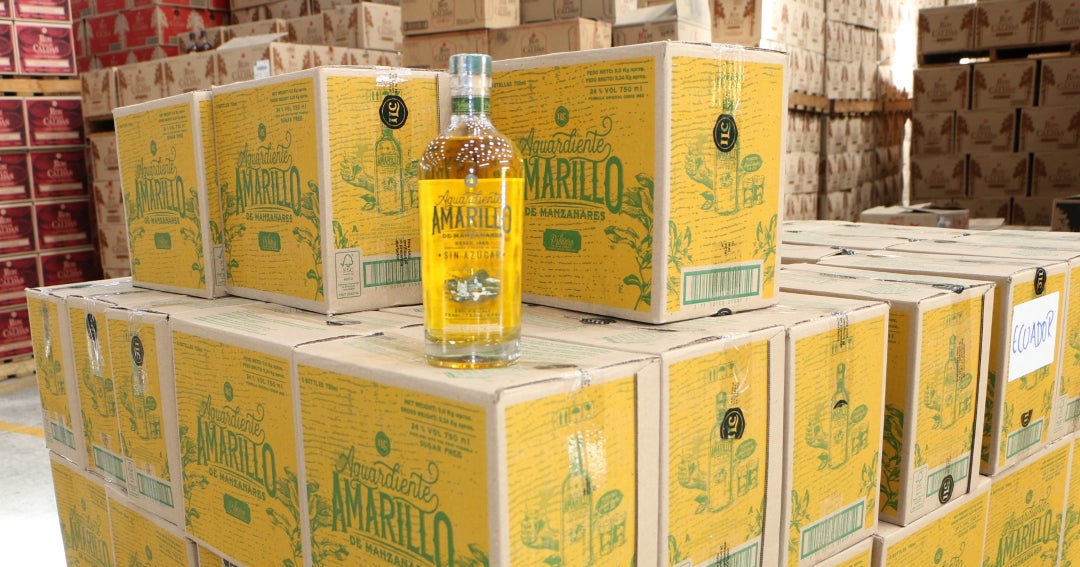 Denuncian similitud en la imagen de la botella del Aguardiente Amarillo ...
