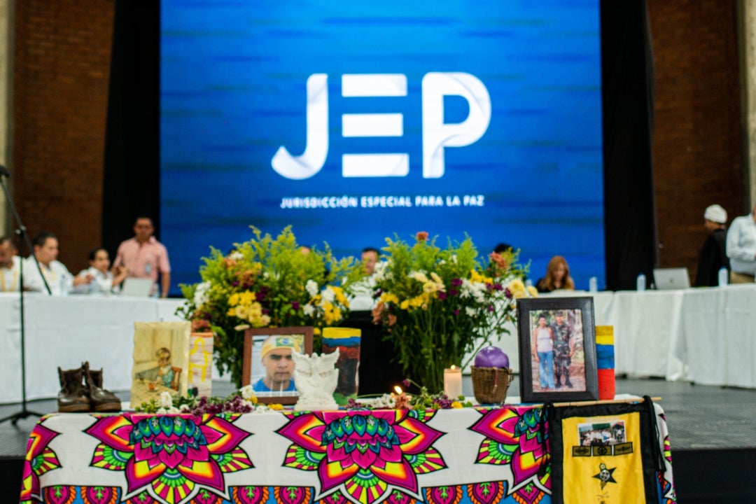 La Jurisdicción Especial para la Paz le imputará crímenes de guerra a 35 exmiembros del Ejército ...