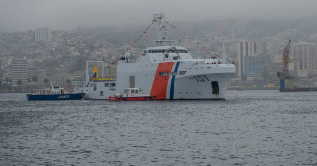 Buque ARC Simón Bolívar llegó al puerto de Valparaíso, Chile, en su ...
