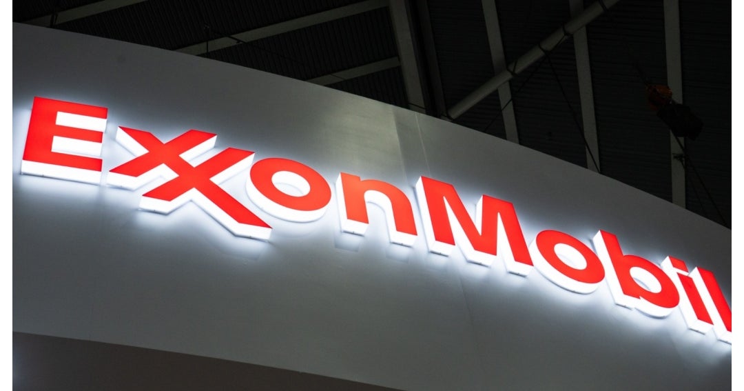 Exxon Mobil Corp perforaría dos pozos cerca de una región disputada por ...