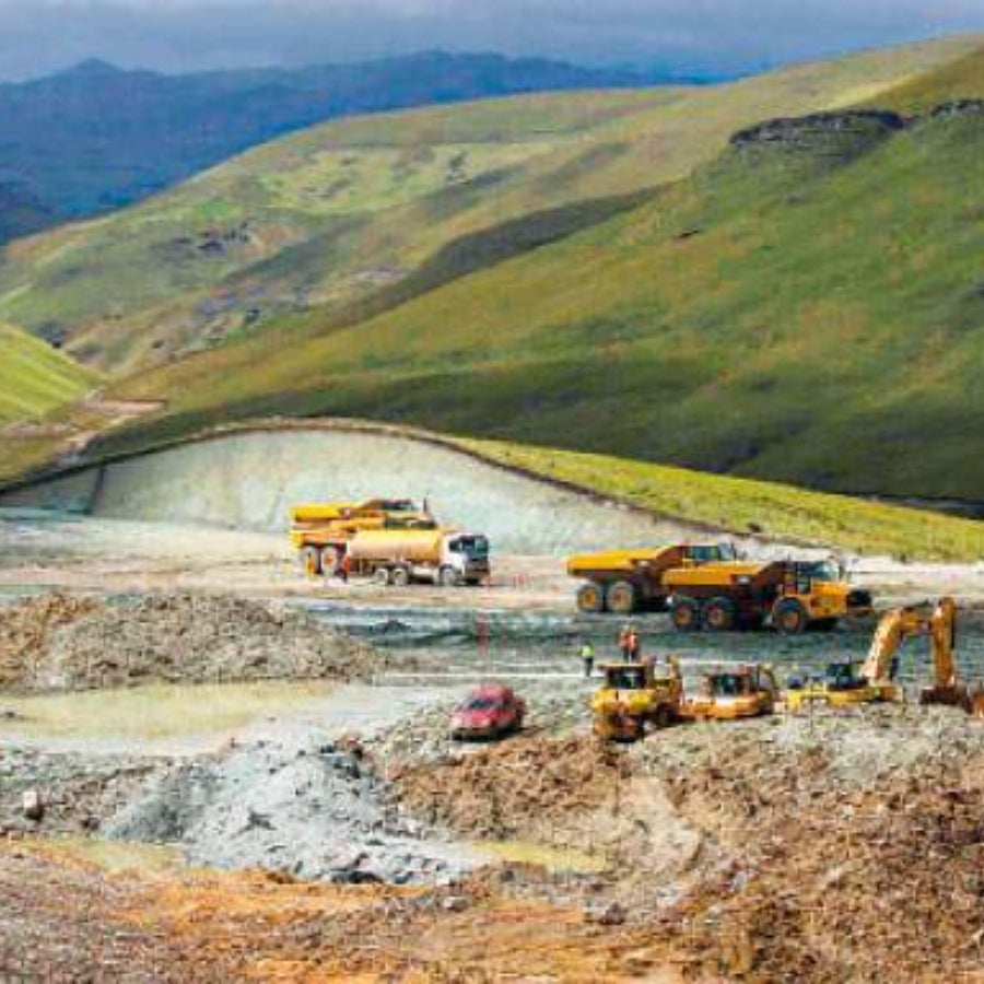 Ministro de Energía y Minas afirma que debe retomarse construcción de ...